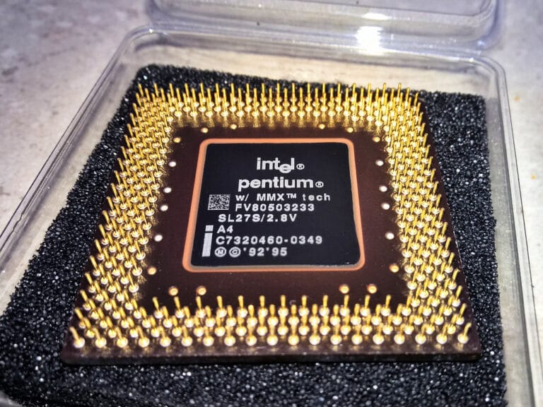 Intel Celeron vs i3 Processor. What's best for You? Price & Perform?